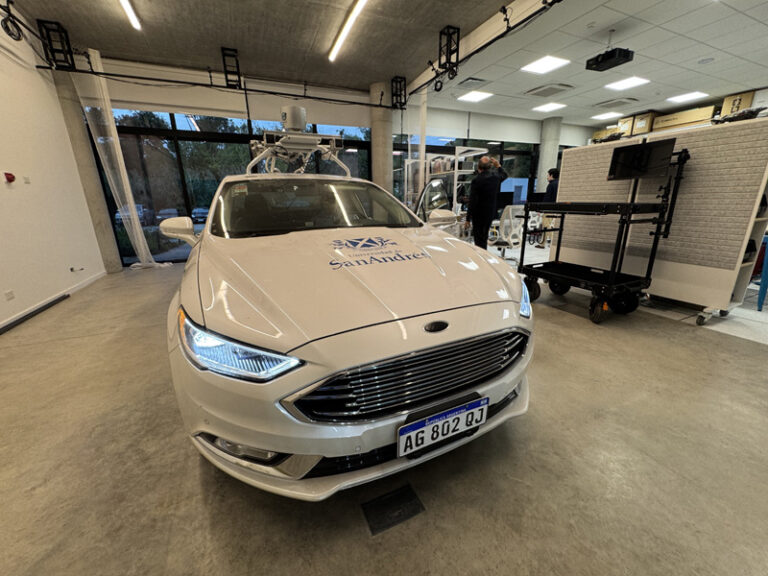 La Universidad de San Andrés abre un edificio para impulsar la innovación - Bahía César