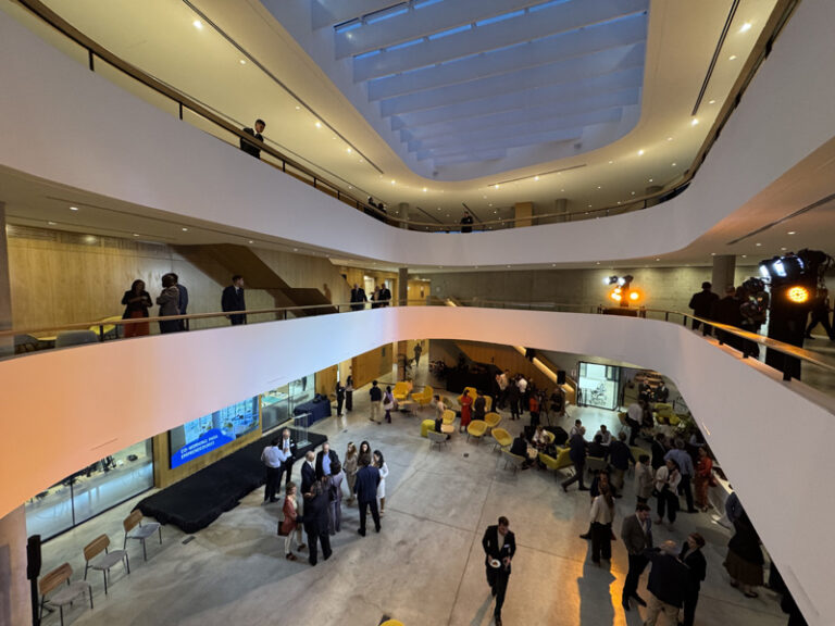 La Universidad de San Andrés abre un edificio para impulsar la innovación - Bahía César