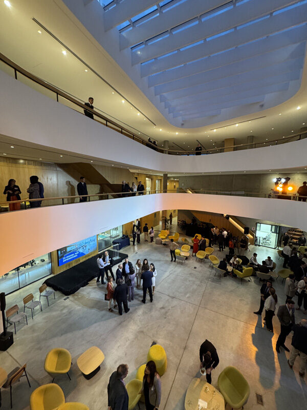 La Universidad de San Andrés abre un edificio para impulsar la innovación - Bahía César